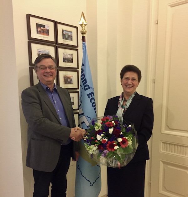 OWWF Bayern - Detail view - Interview with former Ambassador Dr. Elena ...